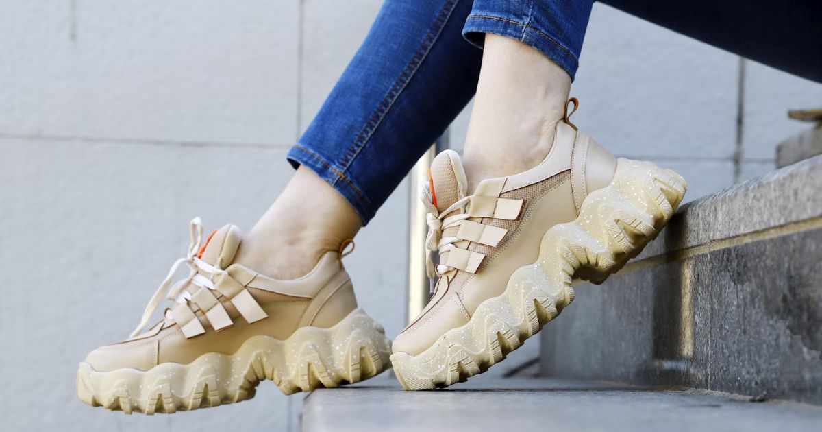 The Rise of Thick-Sole Shoes: 2025’s Bold Trend